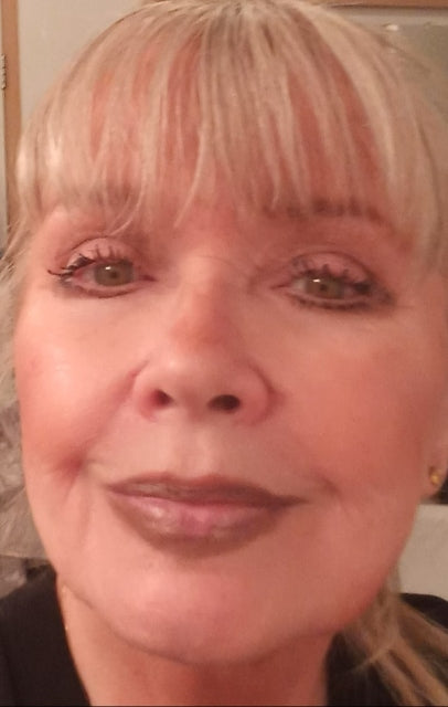 Raynee Steel – E3Live