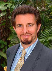 Dr. Brian Clement Co-Director Hippocrates – E3Live