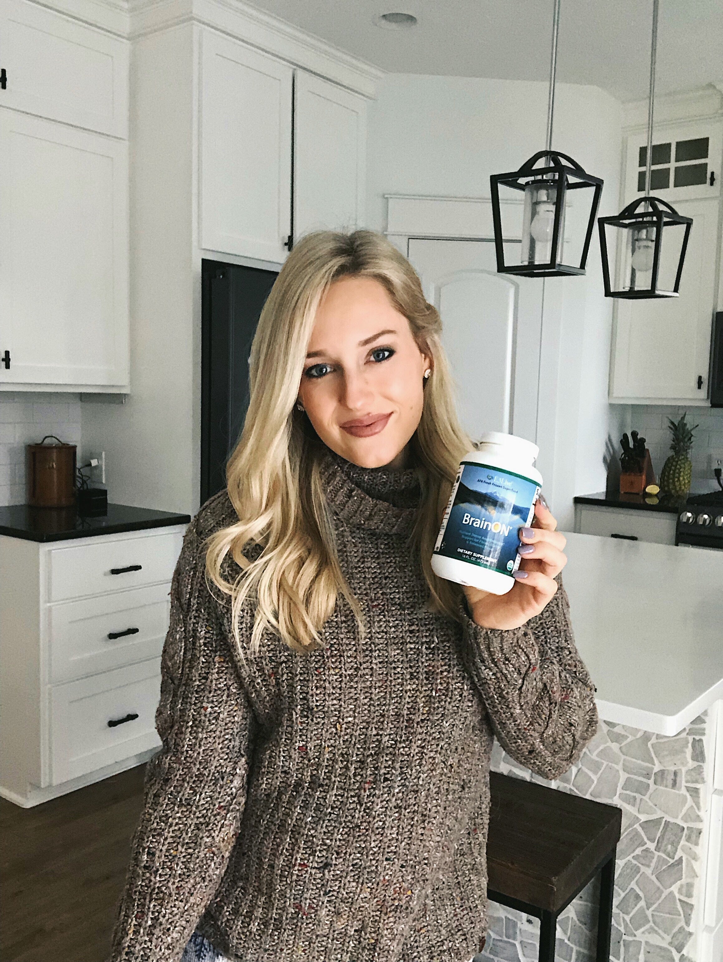 Sarah Hart, Lifestyle Blogger, talks about health, BrainON, and Blue M ...